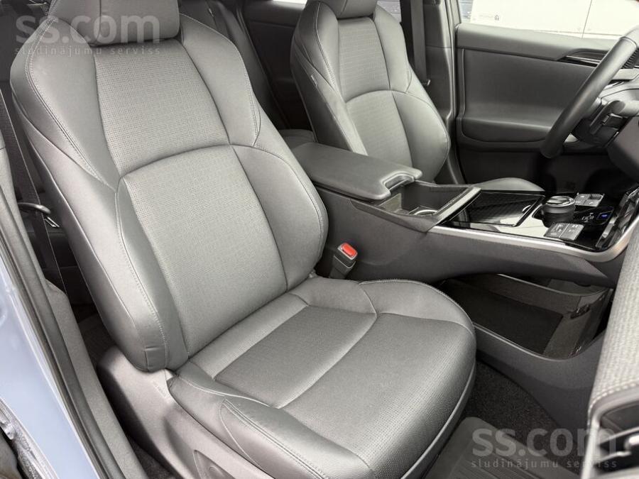 Grey Subaru Solterra 2024 in Riga, with an engine capacity of 0.00 L and mileage of 11 thousand km for 39900 €, photo 12 on AUTOMOTO.COM.LV