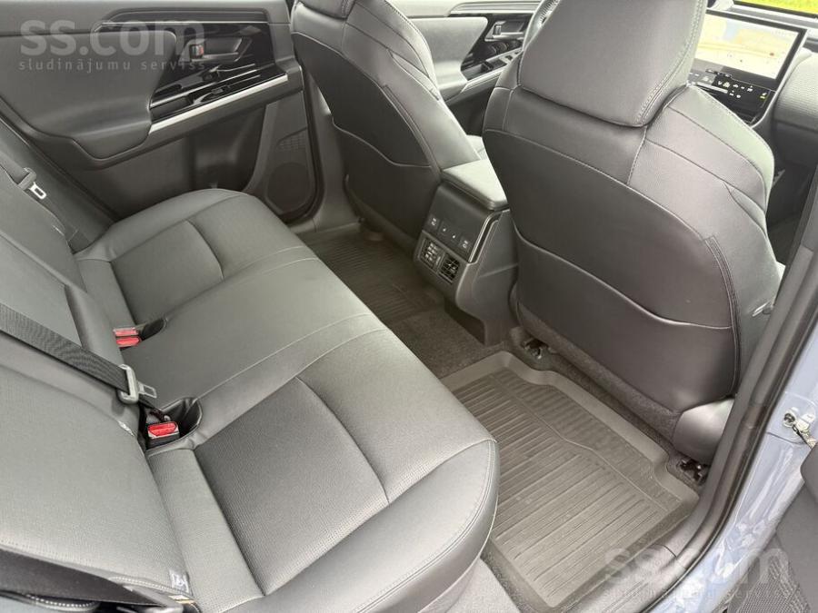 Grey Subaru Solterra 2024 in Riga, with an engine capacity of 0.00 L and mileage of 11 thousand km for 39900 €, photo 15 on AUTOMOTO.COM.LV