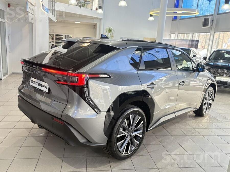 Pelēks Subaru Solterra 2026 Rīga, ar dzinēja tilpumu 0.00 L un nobraukumu 12 tūkst. km par 48400 €, foto 6 vietnē AUTOMOTO.COM.LV