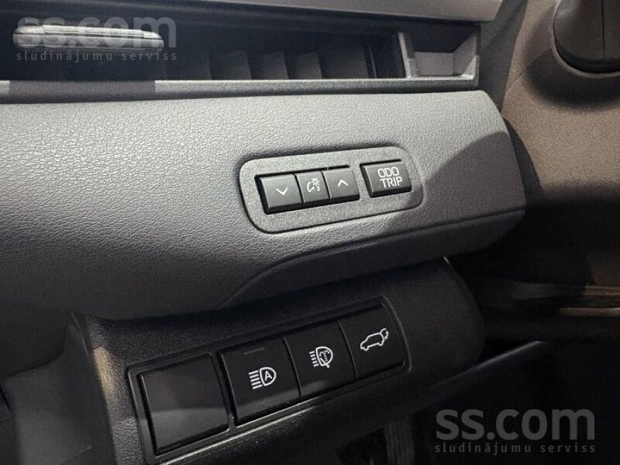 Pelēks Subaru Solterra 2026 Rīga, ar dzinēja tilpumu 0.00 L un nobraukumu 12 tūkst. km par 48400 €, foto 13 vietnē AUTOMOTO.COM.LV
