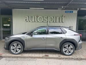 Pelēks Subaru Solterra 2023 Tallina, ar dzinēja tilpumu 0.00 L un nobraukumu 46 tūkst. km par 31490 €, foto 3 vietnē AUTOMOTO.COM.LV