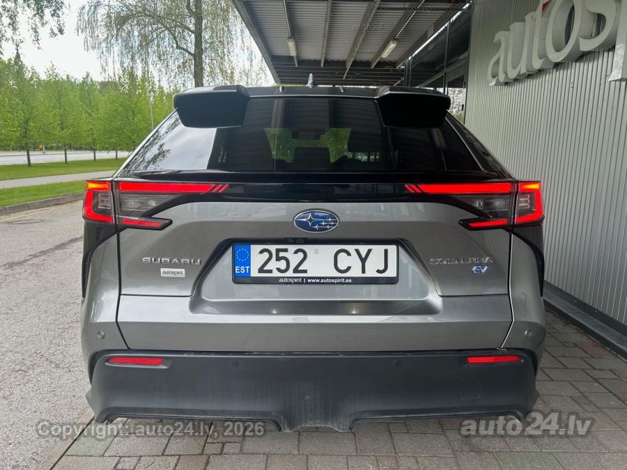 Pelēks Subaru Solterra 2023 Tallina, ar dzinēja tilpumu 0.00 L un nobraukumu 46 tūkst. km par 31490 €, foto 6 vietnē AUTOMOTO.COM.LV