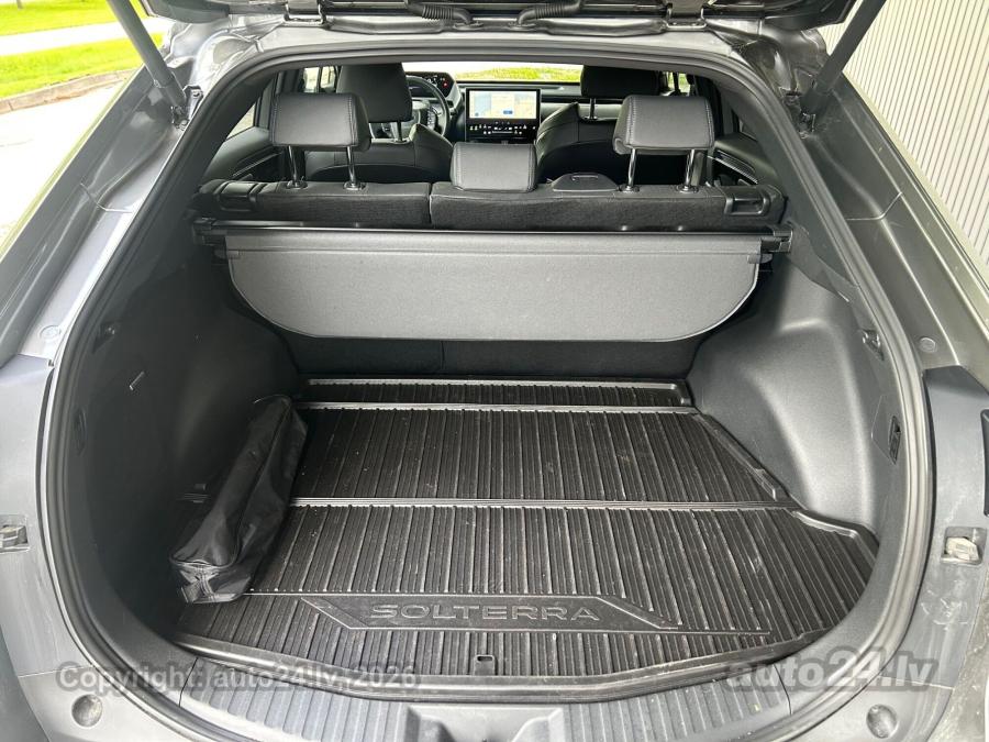 Pelēks Subaru Solterra 2023 Tallina, ar dzinēja tilpumu 0.00 L un nobraukumu 46 tūkst. km par 31490 €, foto 7 vietnē AUTOMOTO.COM.LV