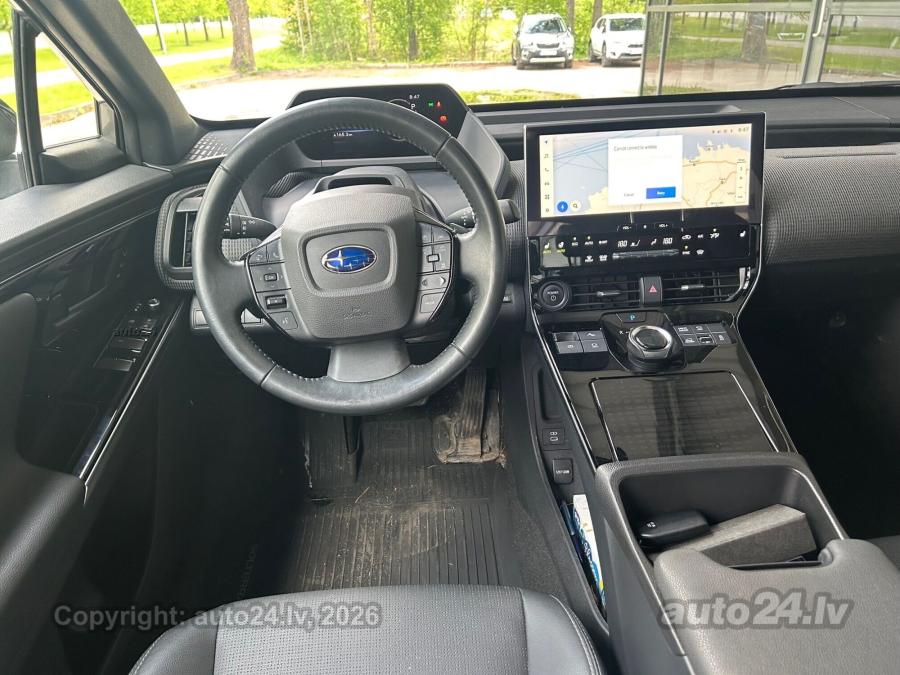Pelēks Subaru Solterra 2023 Tallina, ar dzinēja tilpumu 0.00 L un nobraukumu 46 tūkst. km par 31490 €, foto 9 vietnē AUTOMOTO.COM.LV