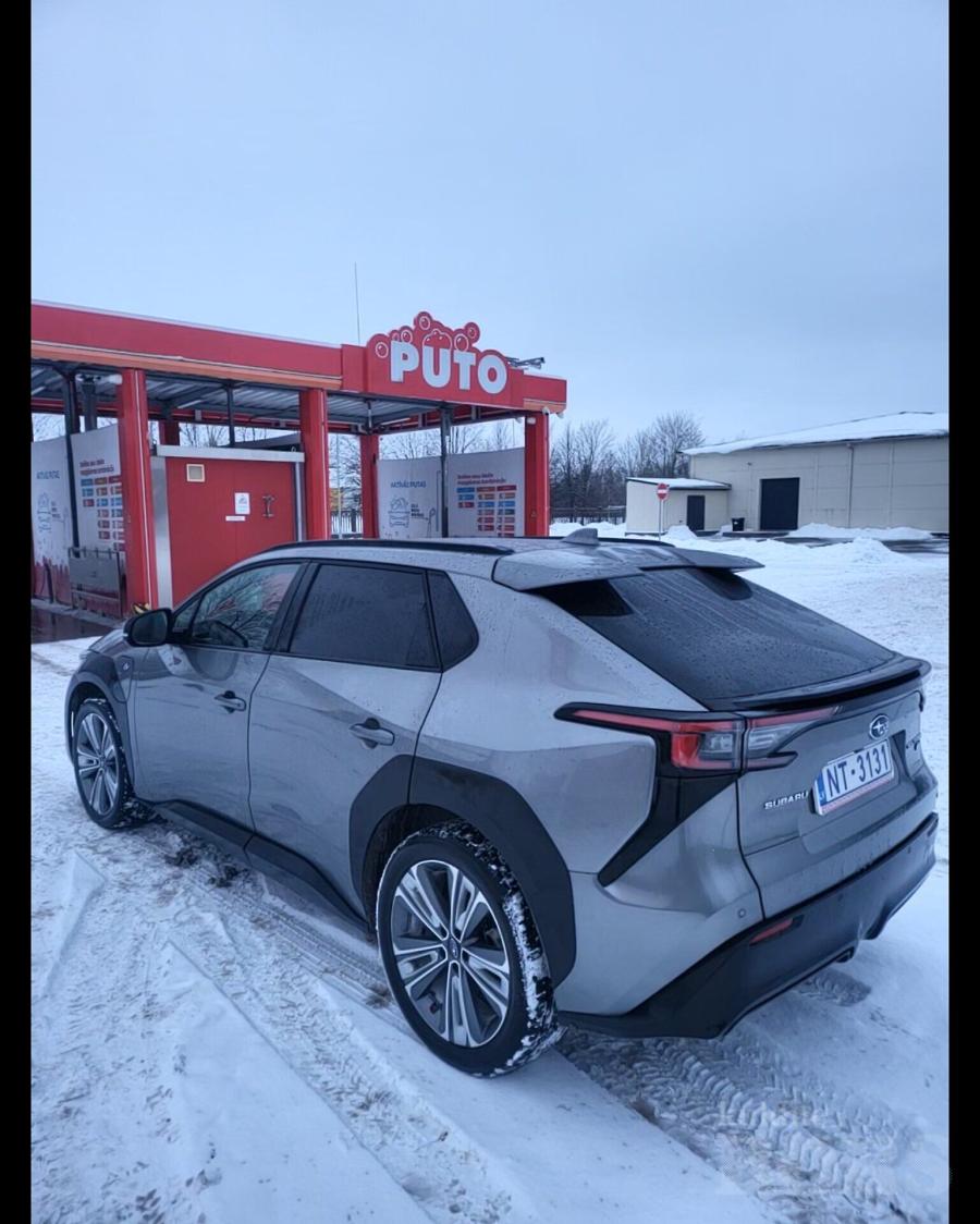 Subaru Solterra 2024 in Riga, with an engine capacity of 0.00 L and mileage of 73 thousand km for 30000 €, photo 4 on AUTOMOTO.COM.LV