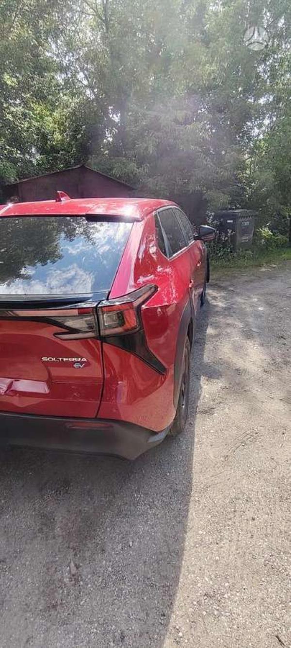 Sarkans Subaru Solterra 2023 Viļņa, ar dzinēja tilpumu 0.00 L un nobraukumu 21 tūkst. km par 21000 €, foto 7 vietnē AUTOMOTO.COM.LV