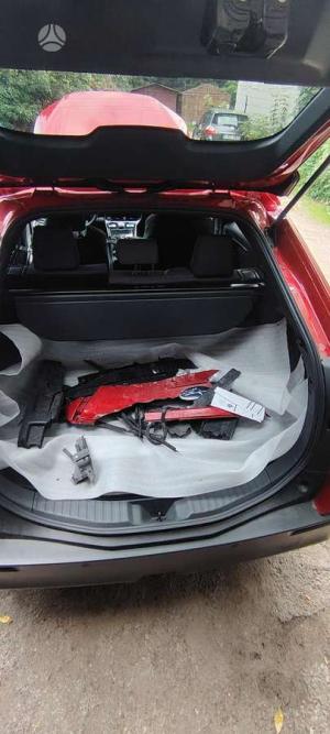 Red Subaru Solterra 2023 in Vilnius, with an engine capacity of 0.00 L and mileage of 21 thousand km for 21000 €, photo 13 on AUTOMOTO.COM.LV