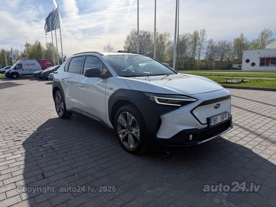 Balts Subaru Solterra 2024 Jehvi, ar dzinēja tilpumu 0.00 L un nobraukumu 77 tūkst. km par 31500 €, foto 4 vietnē AUTOMOTO.COM.LV