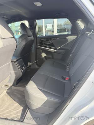 Balts Subaru Solterra 2024 Jehvi, ar dzinēja tilpumu 0.00 L un nobraukumu 77 tūkst. km par 31500 €, foto 13 vietnē AUTOMOTO.COM.LV
