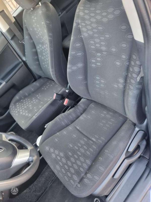 Blue Subaru Trezia 2011 in Utena, with an engine capacity of 1.36 L and mileage of 133 thousand km for 4150 €, photo 11 on AUTOMOTO.COM.LV