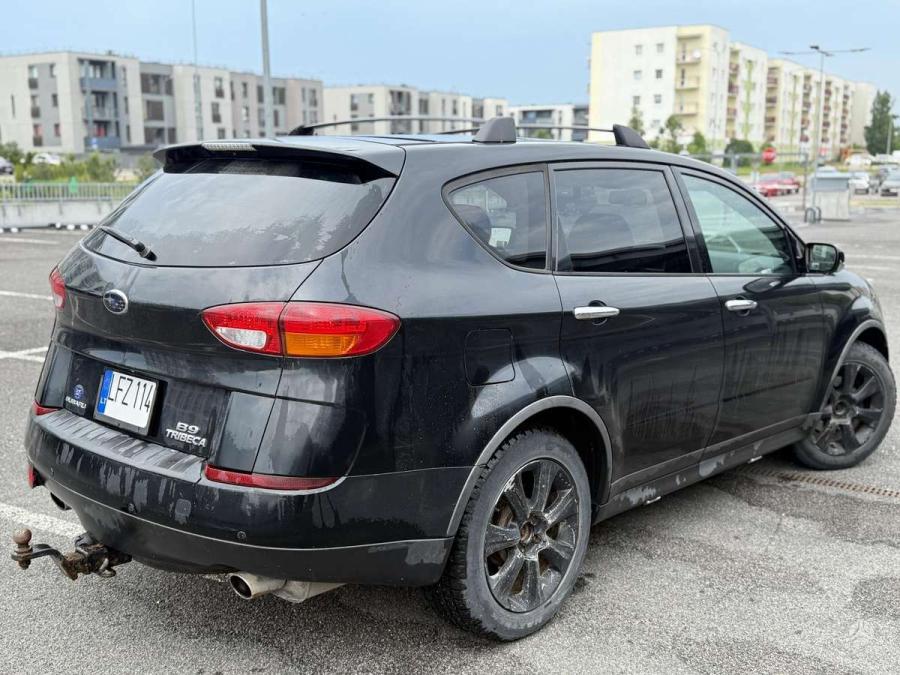 Black Subaru Tribeca 2005 in Vilnius, with an engine capacity of 3.00 L and mileage of 340 thousand km for 2450 €, photo 5 on AUTOMOTO.COM.LV