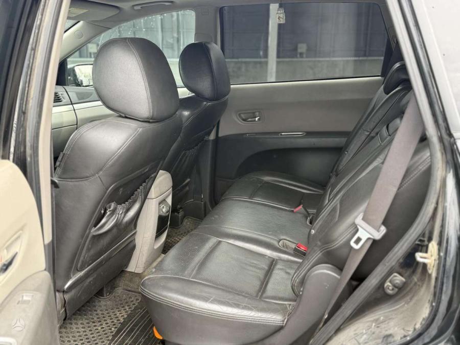 Black Subaru Tribeca 2005 in Vilnius, with an engine capacity of 3.00 L and mileage of 340 thousand km for 2450 €, photo 7 on AUTOMOTO.COM.LV
