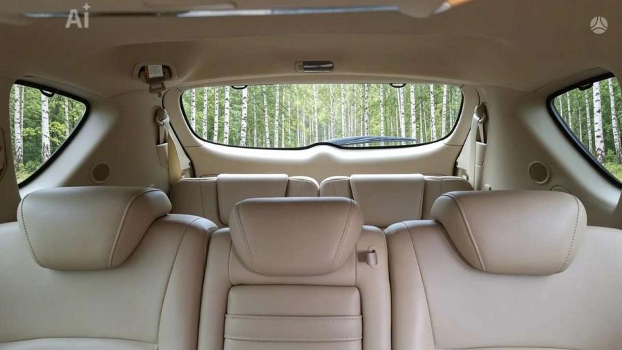 Melns Subaru Tribeca 2006 Viļņa, ar dzinēja tilpumu 3.00 L un nobraukumu 262 tūkst. km par 4700 €, foto 12 vietnē AUTOMOTO.COM.LV