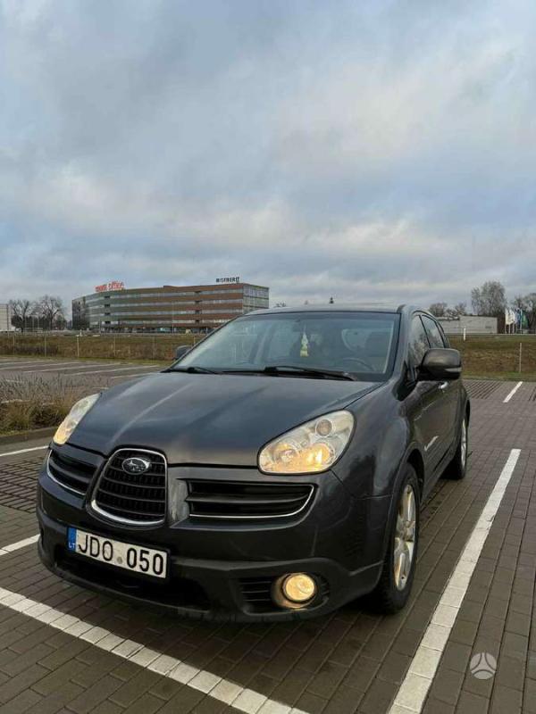 Pelēks Subaru Tribeca 2006 Viļņa, ar dzinēja tilpumu 3.00 L un nobraukumu 360 tūkst. km par 2750 €, foto 1 vietnē AUTOMOTO.COM.LV