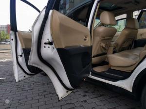 White Subaru Tribeca 2009 in Vilnius, with an engine capacity of 3.00 L and mileage of 215 thousand km for 1990 €, photo 17 on AUTOMOTO.COM.LV