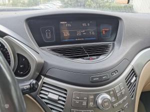 Balts Subaru Tribeca 2009 Viļņa, ar dzinēja tilpumu 3.00 L un nobraukumu 200 tūkst. km par 1900 €, foto 24 vietnē AUTOMOTO.COM.LV