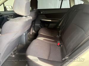 Beige Subaru XV 2016 in Tallinn, with an engine capacity of 2.00 L and mileage of 110 thousand km for 12990 €, photo 7 on AUTOMOTO.COM.LV