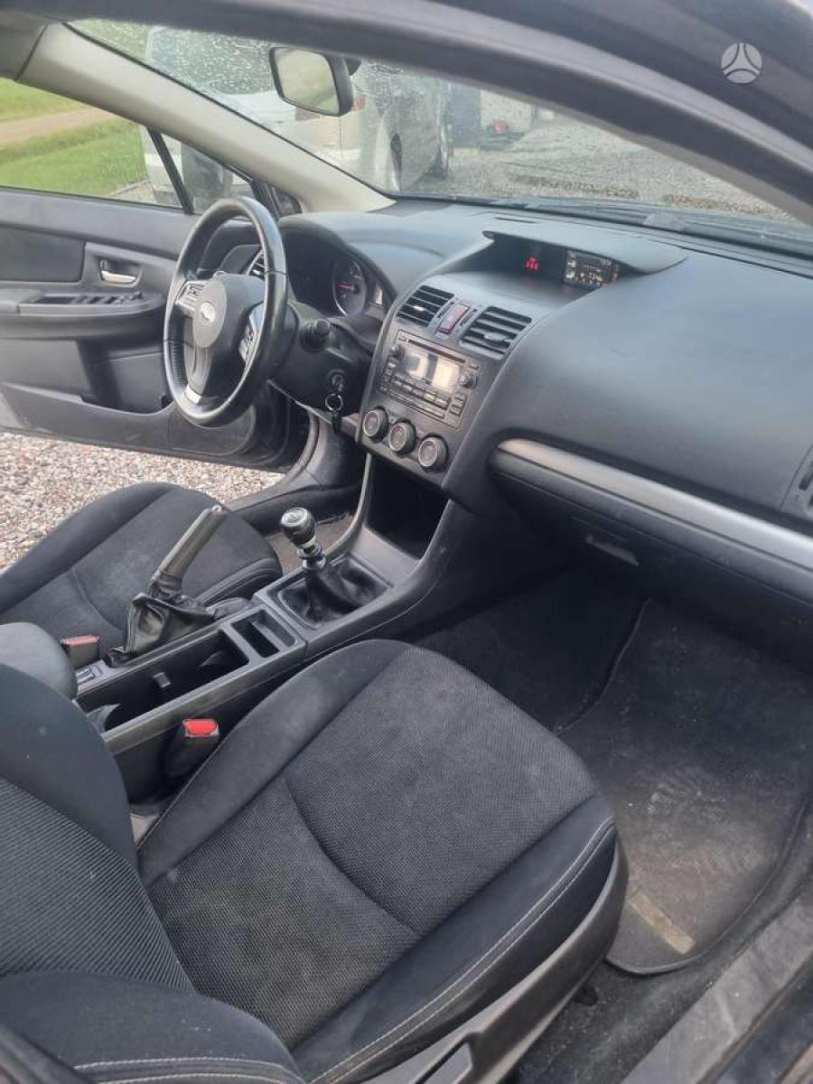 Black Subaru XV 2012 in Silale, with an engine capacity of 2.00 L and mileage of 260 thousand km for 1900 €, photo 10 on AUTOMOTO.COM.LV