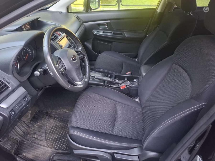 Black Subaru XV 2012 in Vilnius, with an engine capacity of 2.00 L and mileage of 192 thousand km for 6100 €, photo 10 on AUTOMOTO.COM.LV