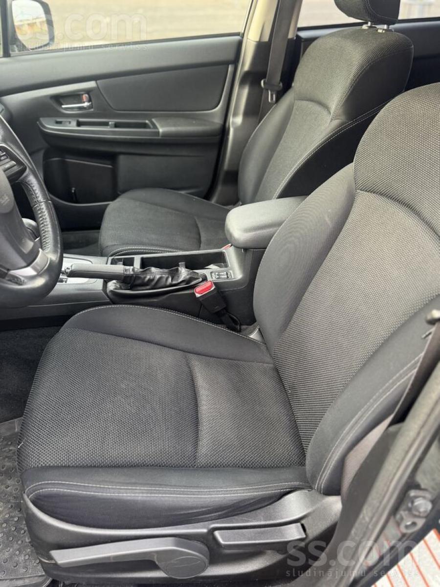Melns Subaru XV 2013 Rīga, ar dzinēja tilpumu 2.00 L un nobraukumu 215 tūkst. km par 7650 €, foto 11 vietnē AUTOMOTO.COM.LV