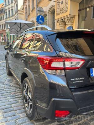 Black Subaru XV 2019 in Riga, with an engine capacity of 2.00 L and mileage of 166 thousand km for 13500 €, photo 5 on AUTOMOTO.COM.LV