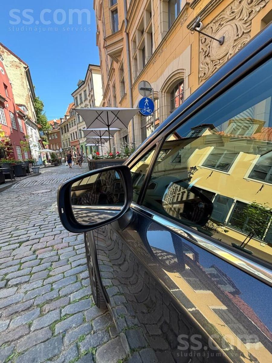 Black Subaru XV 2019 in Riga, with an engine capacity of 2.00 L and mileage of 166 thousand km for 13500 €, photo 11 on AUTOMOTO.COM.LV