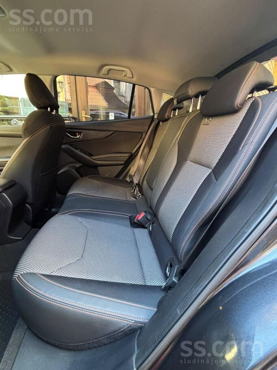 Black Subaru XV 2019 in Riga, with an engine capacity of 2.00 L and mileage of 166 thousand km for 13500 €, photo 16 on AUTOMOTO.COM.LV