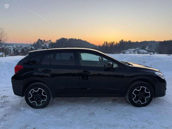 Melns Subaru XV 2014 Prienai, ar dzinēja tilpumu 1.60 L un nobraukumu 202 tūkst. km par 8600 €, foto 3 vietnē AUTOMOTO.COM.LV