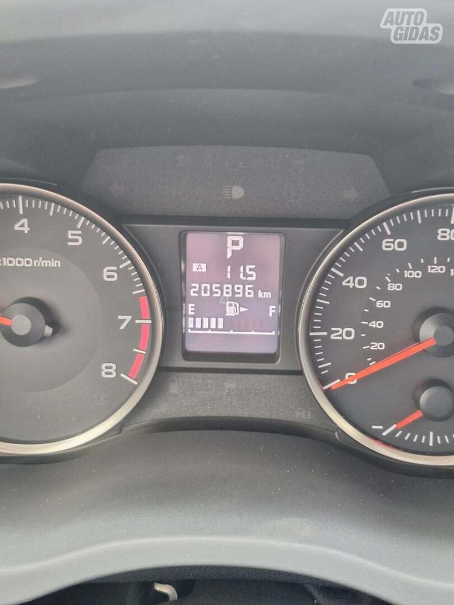 Melns Subaru XV 2014 Kauņa, ar dzinēja tilpumu 2.00 L un nobraukumu 206 tūkst. km par 9500 €, foto 35 vietnē AUTOMOTO.COM.LV
