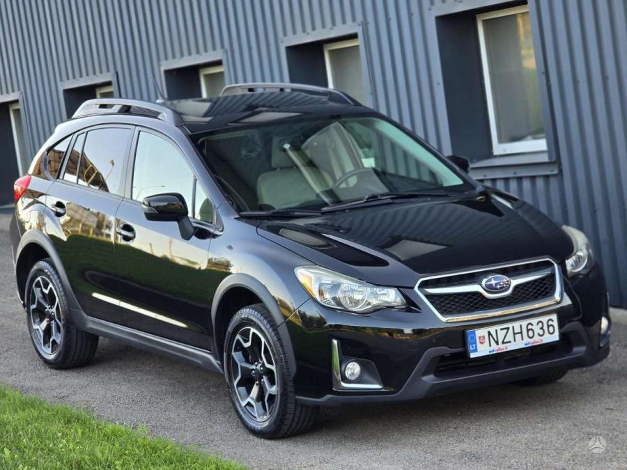 Black Subaru XV 2015 in Radviliskis, with an engine capacity of 2.00 L and mileage of 144 thousand km for 8850 €, photo 3 on AUTOMOTO.COM.LV
