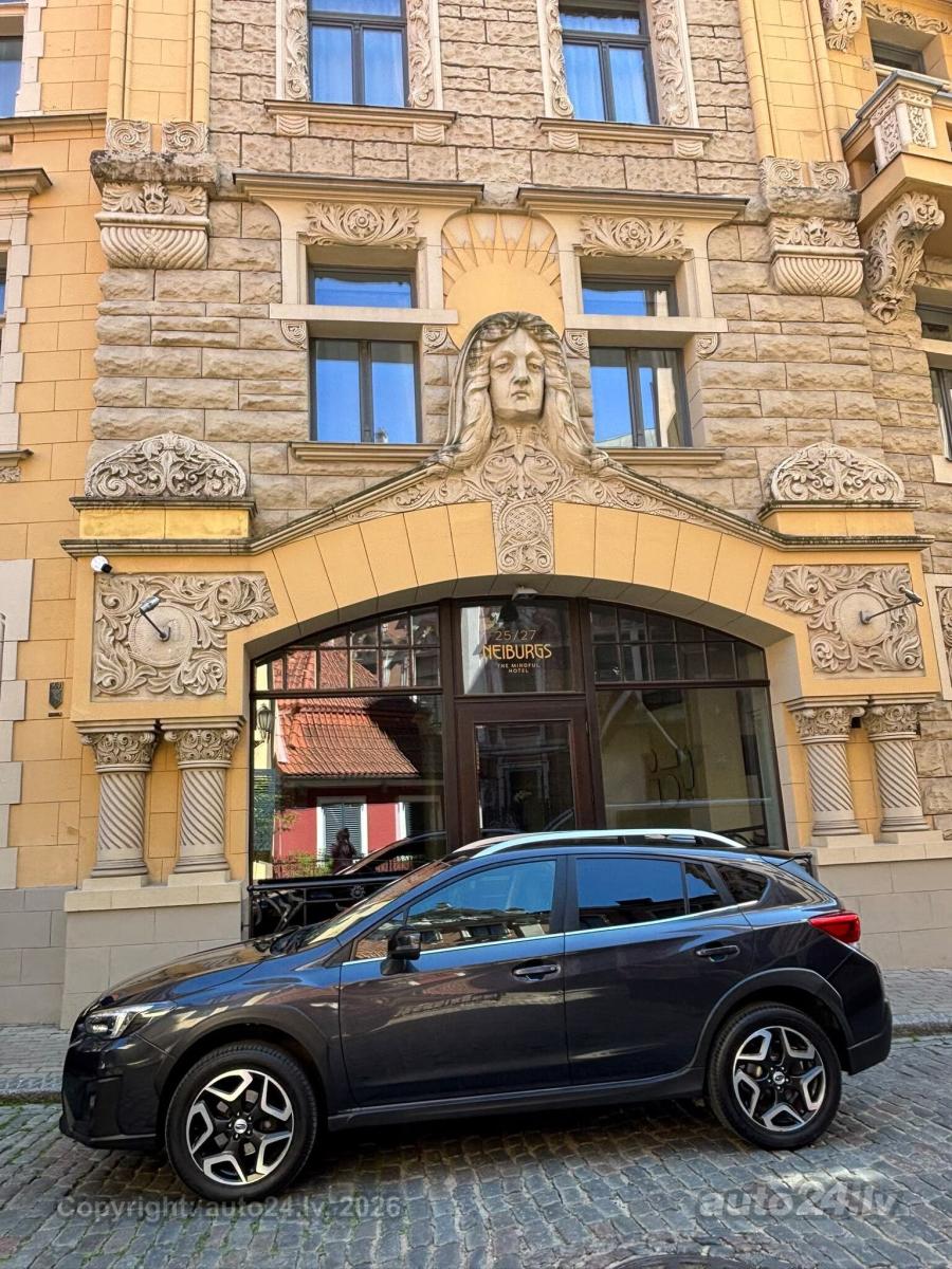 Black Subaru XV 2018 in Riga, with an engine capacity of 2.00 L and mileage of 166 thousand km for 14000 €, photo 3 on AUTOMOTO.COM.LV