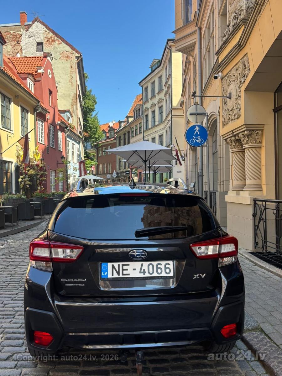 Black Subaru XV 2018 in Riga, with an engine capacity of 2.00 L and mileage of 166 thousand km for 14000 €, photo 5 on AUTOMOTO.COM.LV