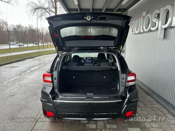 Black Subaru XV 2018 in Tallinn, with an engine capacity of 1.60 L and mileage of 93 thousand km for 16490 €, photo 4 on AUTOMOTO.COM.LV