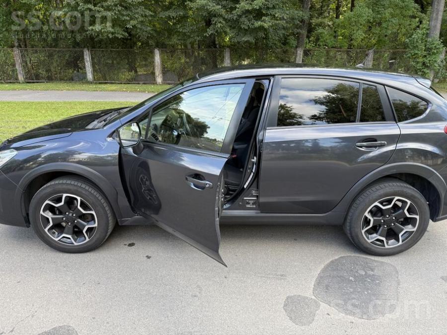 Zils Subaru XV 2012 Rīga, ar dzinēja tilpumu 2.00 L un nobraukumu 199 tūkst. km par 7400 €, foto 4 vietnē AUTOMOTO.COM.LV