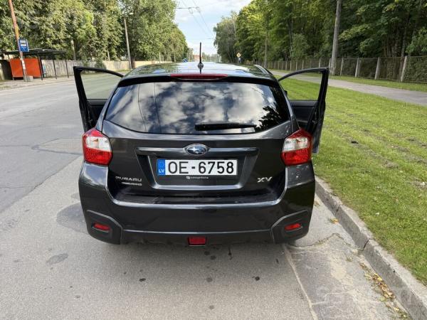 Zils Subaru XV 2012 Rīga, ar dzinēja tilpumu 2.00 L un nobraukumu 199 tūkst. km par 7700 €, foto 5 vietnē AUTOMOTO.COM.LV