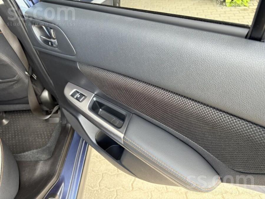Blue Subaru XV 2017 in Riga, with an engine capacity of 2.00 L and mileage of 104 thousand km for 10900 €, photo 25 on AUTOMOTO.COM.LV