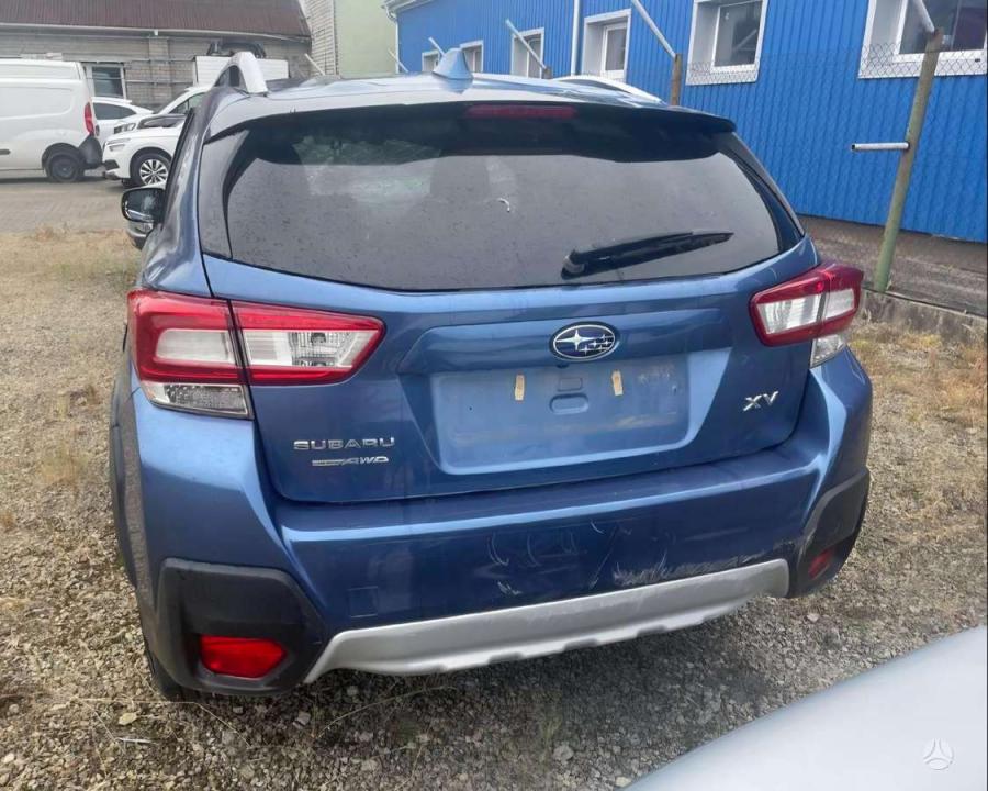 Blue Subaru XV 2018 in Taurage, with an engine capacity of 1.60 L and mileage of 36 thousand km for 3900 €, photo 4 on AUTOMOTO.COM.LV