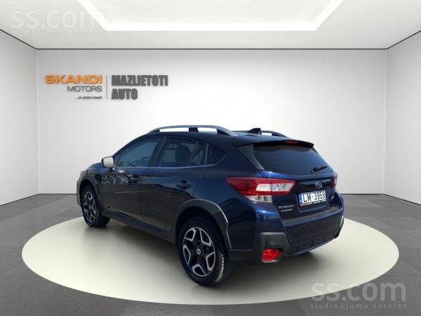 Blue Subaru XV 2018 in Riga, with an engine capacity of 2.00 L and mileage of 54 thousand km for 17790 €, photo 4 on AUTOMOTO.COM.LV