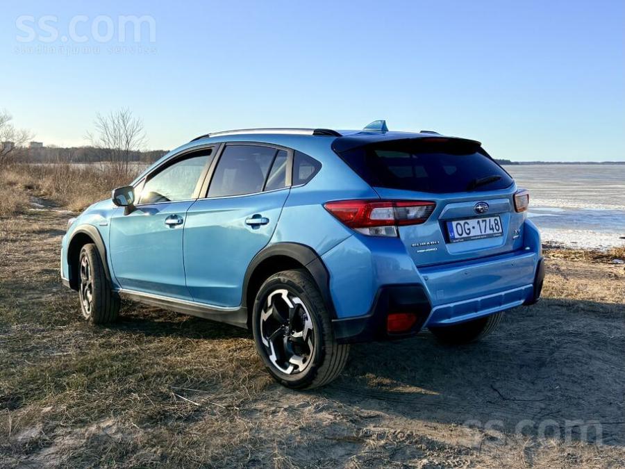 Blue Subaru XV 2022 in Riga, with an engine capacity of 2.00 L and mileage of 6 thousand km for 19900 €, photo 3 on AUTOMOTO.COM.LV