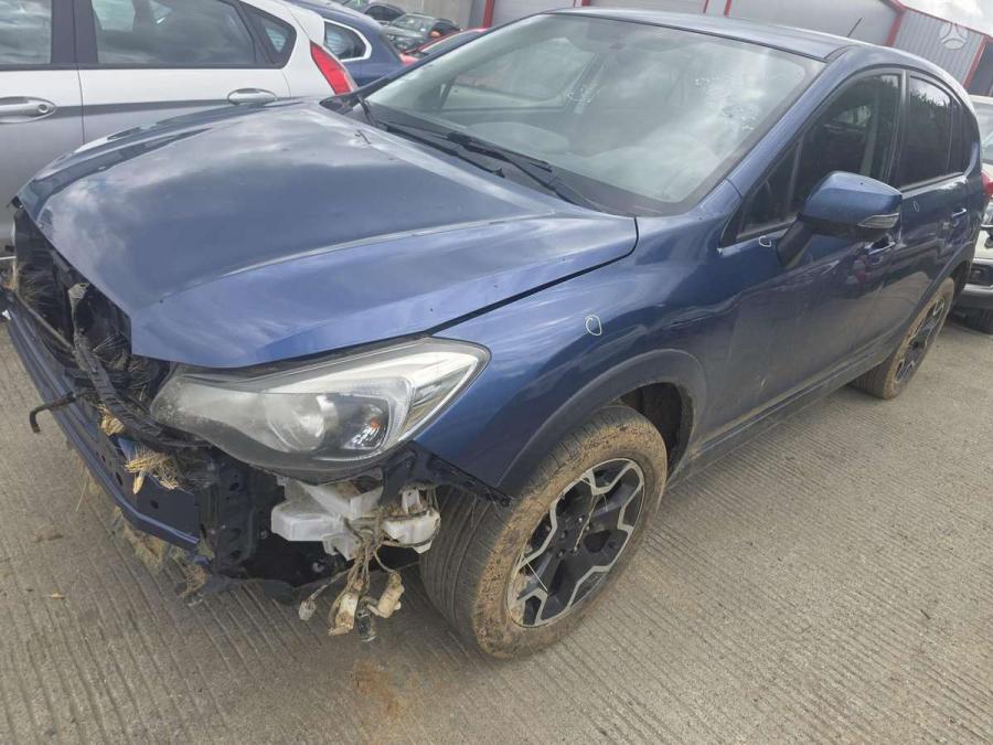 Blue Subaru XV 2013 in Taurage, with an engine capacity of 2.00 L and mileage of 237 thousand km for 4100 €, photo 7 on AUTOMOTO.COM.LV