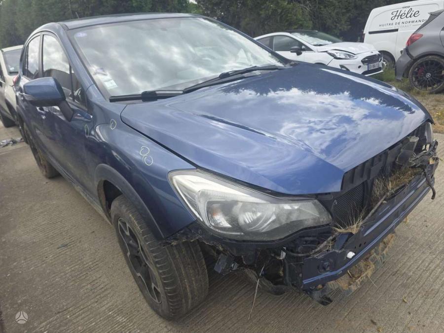 Blue Subaru XV 2013 in Taurage, with an engine capacity of 2.00 L and mileage of 237 thousand km for 4100 €, photo 15 on AUTOMOTO.COM.LV