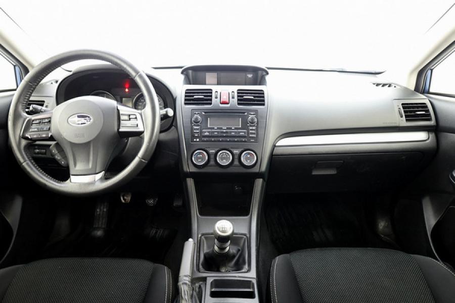 Zils Subaru XV 2012 Tallina, ar dzinēja tilpumu 2.00 L un nobraukumu 279 tūkst. km par 2699 €, foto 6 vietnē AUTOMOTO.COM.LV