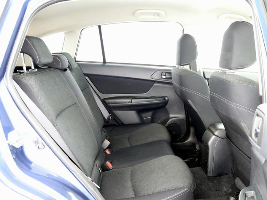 Zils Subaru XV 2012 Tallina, ar dzinēja tilpumu 2.00 L un nobraukumu 279 tūkst. km par 2699 €, foto 8 vietnē AUTOMOTO.COM.LV