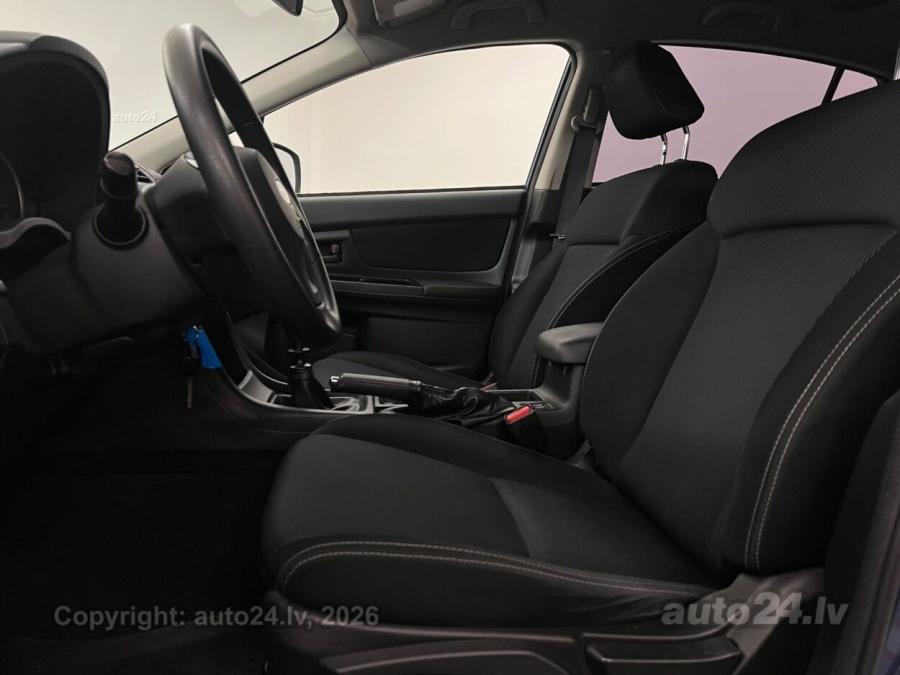 Zils Subaru XV 2013 Pērnava, ar dzinēja tilpumu 2.00 L un nobraukumu 190 tūkst. km par 7990 €, foto 9 vietnē AUTOMOTO.COM.LV