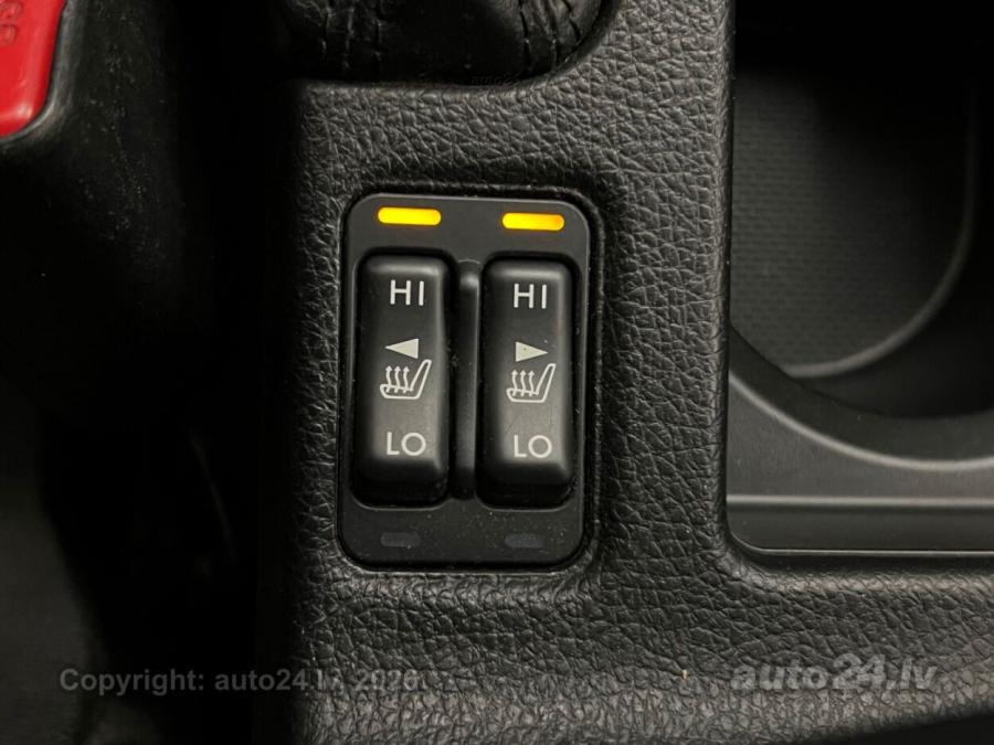 Zils Subaru XV 2013 Pērnava, ar dzinēja tilpumu 2.00 L un nobraukumu 190 tūkst. km par 7990 €, foto 16 vietnē AUTOMOTO.COM.LV