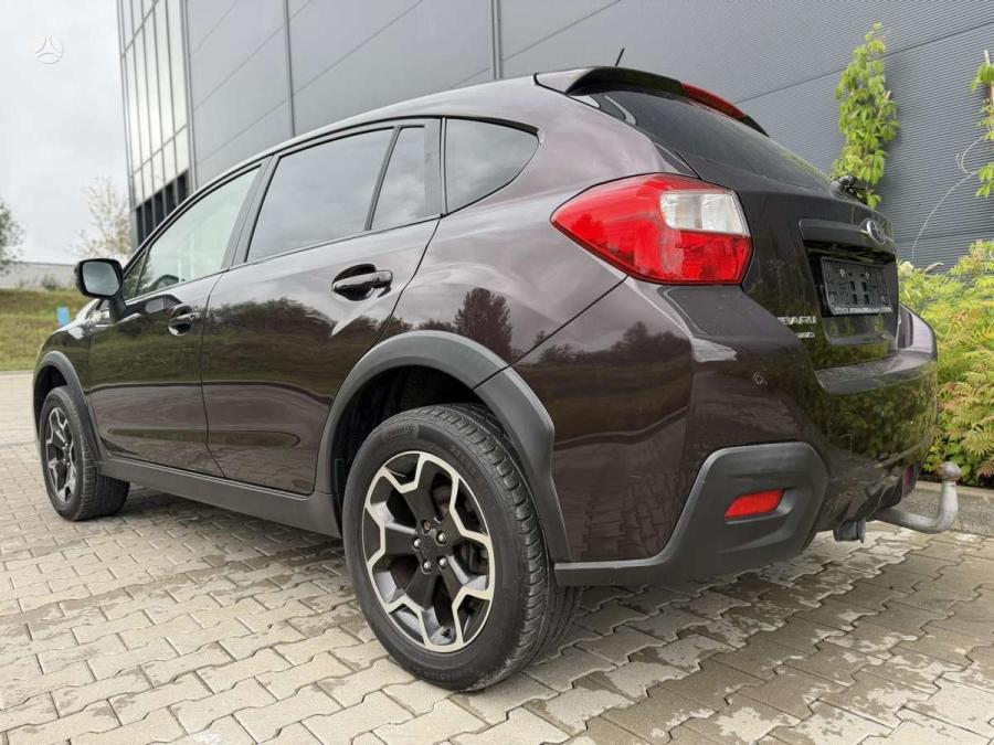 Brown Subaru XV 2013 in Vilnius, with an engine capacity of 1.60 L and mileage of 160 thousand km for 6990 €, photo 6 on AUTOMOTO.COM.LV