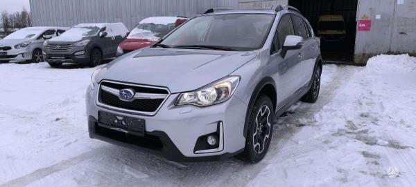 Subaru XV 2016 in Siauliai, with an engine capacity of 1.60 L and mileage of 172 thousand km for 9950 €, photo 1 on AUTOMOTO.COM.LV