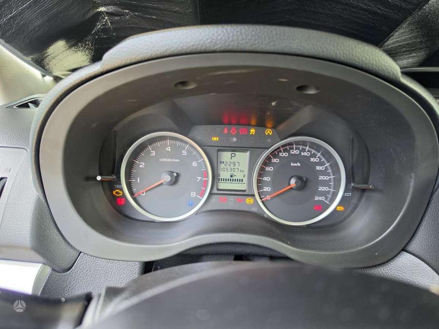 Зеленый Субару ХВ 2015 в Тракай, объемом двигателя 1.60 л и пробегом 105 тыс. км за 9800 €, фото 7 на AUTOMOTO.COM.LV
