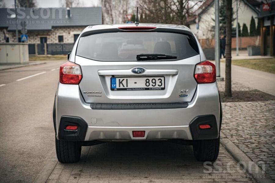 Grey Subaru XV 2012 in Riga, with an engine capacity of 2.00 L and mileage of 0 thousand km for 29999 €, photo 5 on AUTOMOTO.COM.LV