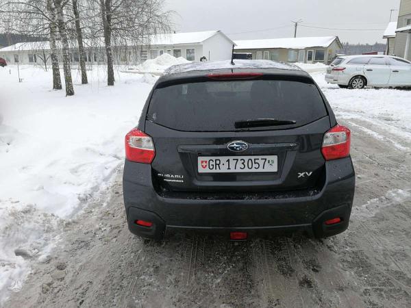 Pelēks Subaru XV 2012 Viļņa, ar dzinēja tilpumu 2.00 L un nobraukumu 230 tūkst. km par 7450 €, foto 5 vietnē AUTOMOTO.COM.LV
